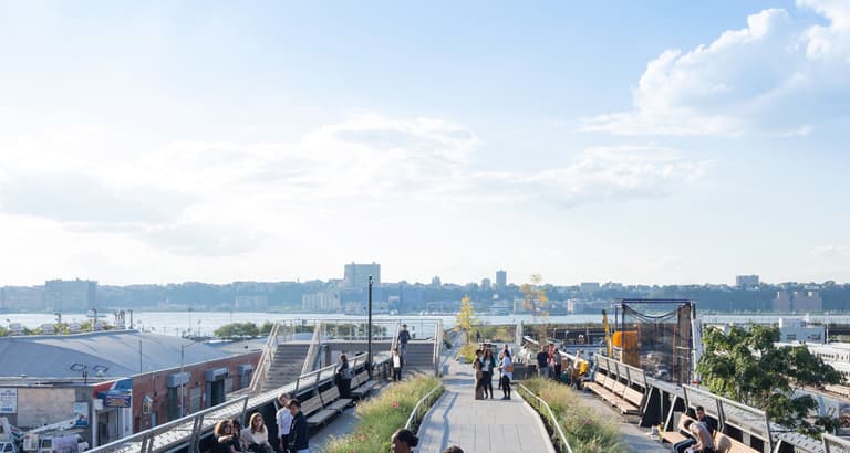 Highline Sunset and Scavenger Hunt & Party - New York | Fever
