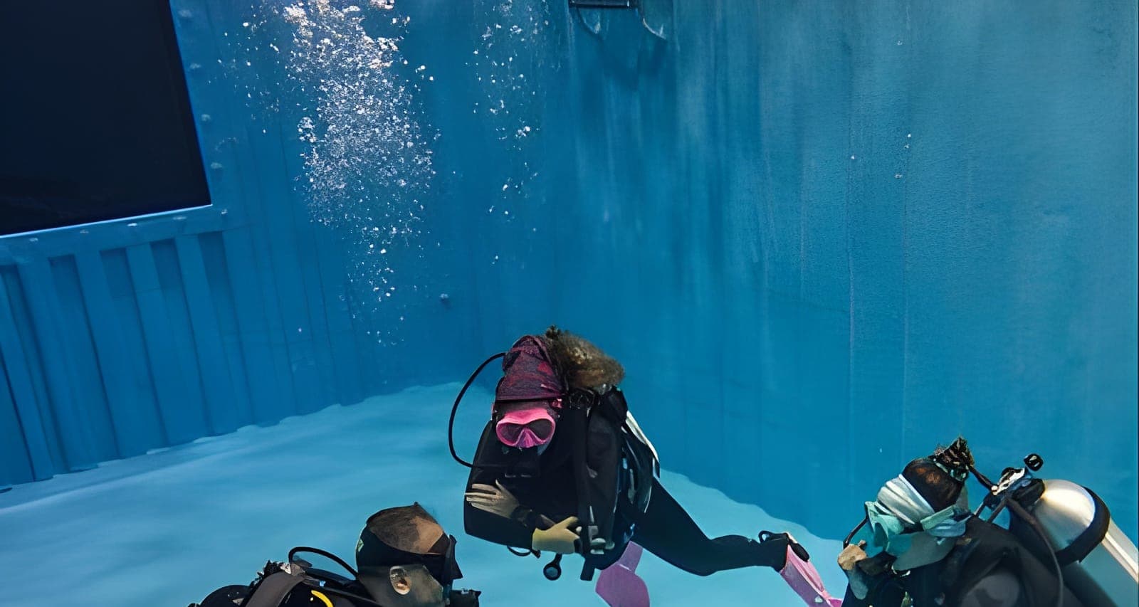 Premium Scuba Experience in Region's Largest Dive Tank - Dubai (Dubai ...