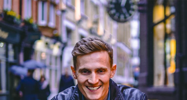 Modern Magic Show with Jake Banfield - London | Fever