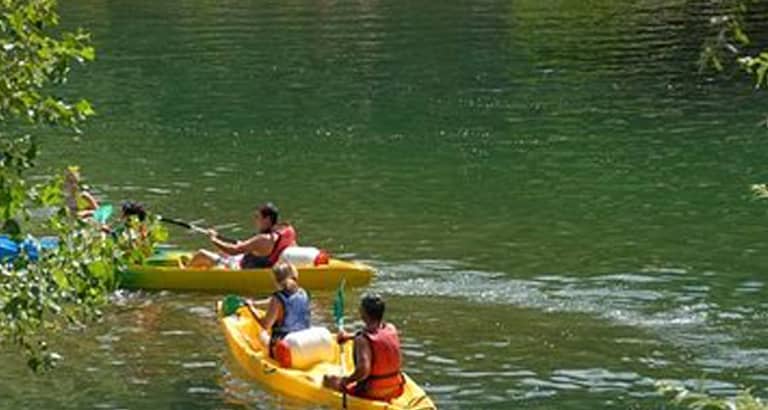 Descente de la rivière Rouge en canoë, kayak ou paddleboard Québec | Fever