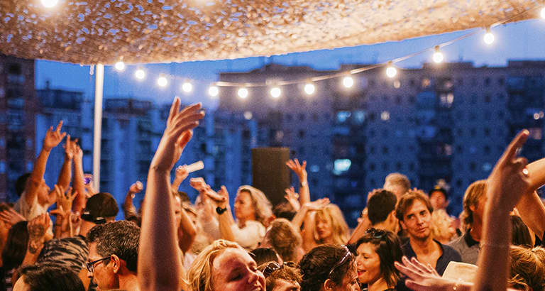 Entradas The 80s party pres: 80's Rooftop Opening Party (Barcelona) | Fever