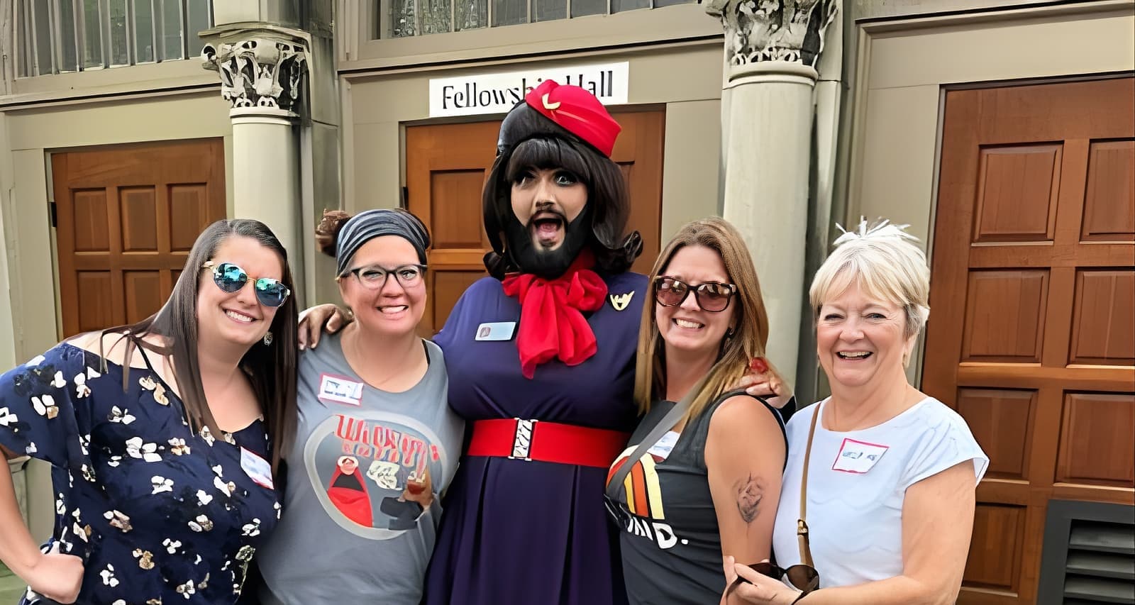 "Beer Flight" Drag Queen Bar Crawl Tour + VIP After Party Seating ...