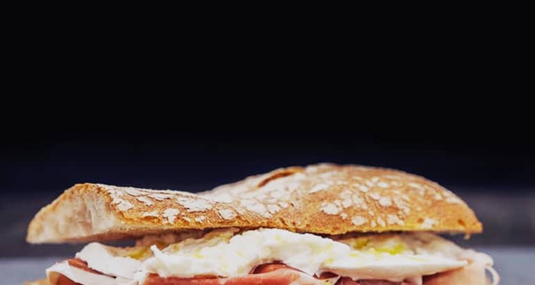 Auténtico panini italiano junto al Retiro - Madrid | Fever