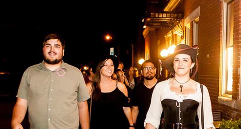 Haunted Chicago Ghost and Pub Walking Tour - Tickets | Fever