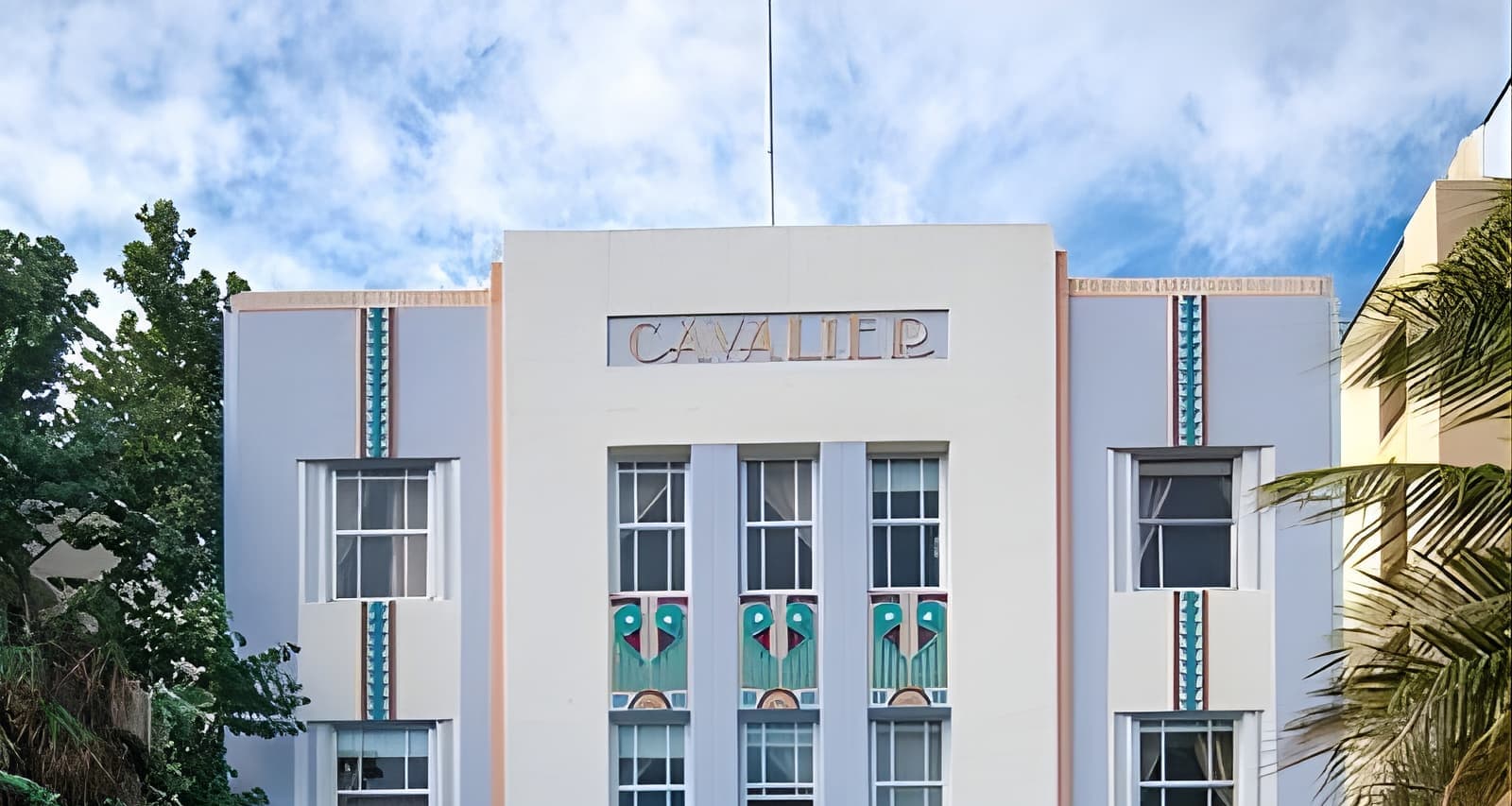 Miami Beach Art Deco Tour with Cocktails (Miami) Tickets | Fever