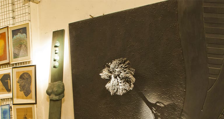 Visite exclusive d'ateliers d'artistes : les Frigos - Paris | Fever