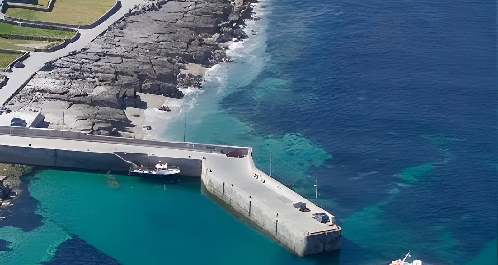Inis Mór (Aran Islands) Day Trip: Return Ferry from Rossaveel, Galway ...