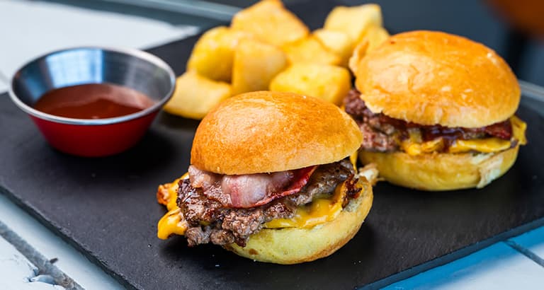 Menú pintxo y cazuela + 1 bebida en BaRRa de Pintxos - Madrid | Fever
