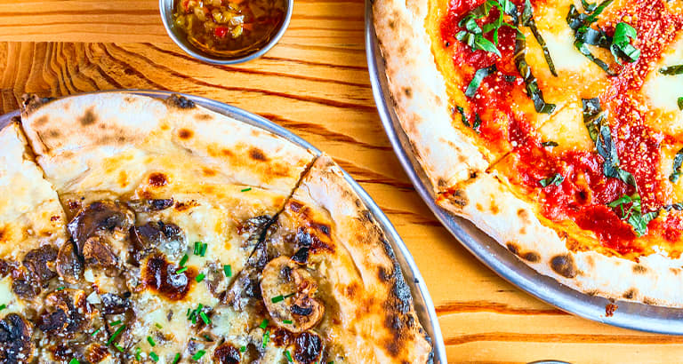 Treehouse Chicago Pizza-Making and Wine Experience - Chicago | Fever