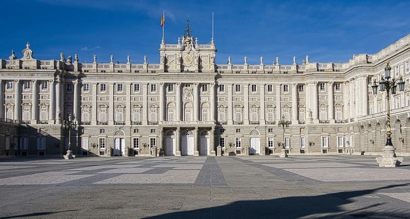 Madrid Esencial: recorrido a pie por los lugares emblemáticos de la ...