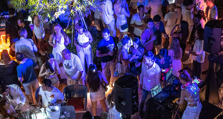 Pop Up! Club - TROPICAL HEAT ROOFTOP PARTY - Singapore | Fever
