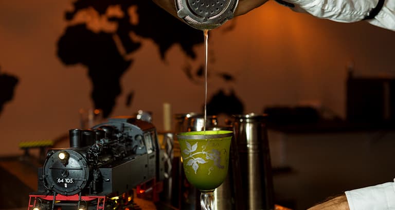 Orient Express: signature cocktails on top of a train Barcelona | Fever