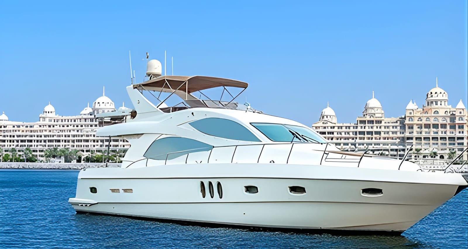 يخت خاص دبي: استئجار يخت فاخر بطول 61 قدمًا يتسع لـ 30 شخصًا (دبي ...