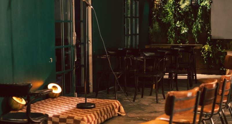 Le Kube Comedy Club : du stand up dans un cadre époustouflant - Paris ...