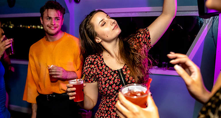 ClassiXX Party Cruise - NYC - Tickets | Fever