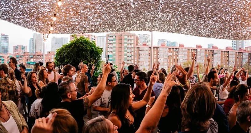 Tickets he 90s Party pres: 90's Rooftop Party - Barcelona | Fever