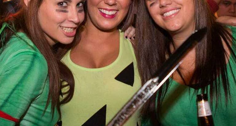 Trick or Drink Houston Halloween Bar Crawl (3 Días) | Fever