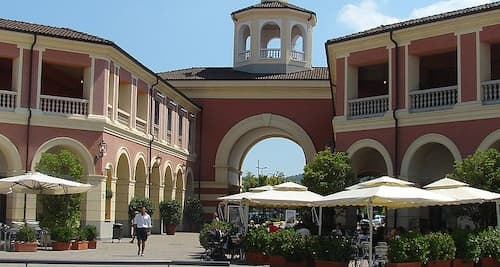 Serravalle Designer Outlet: Round Trip from Milan | Fever